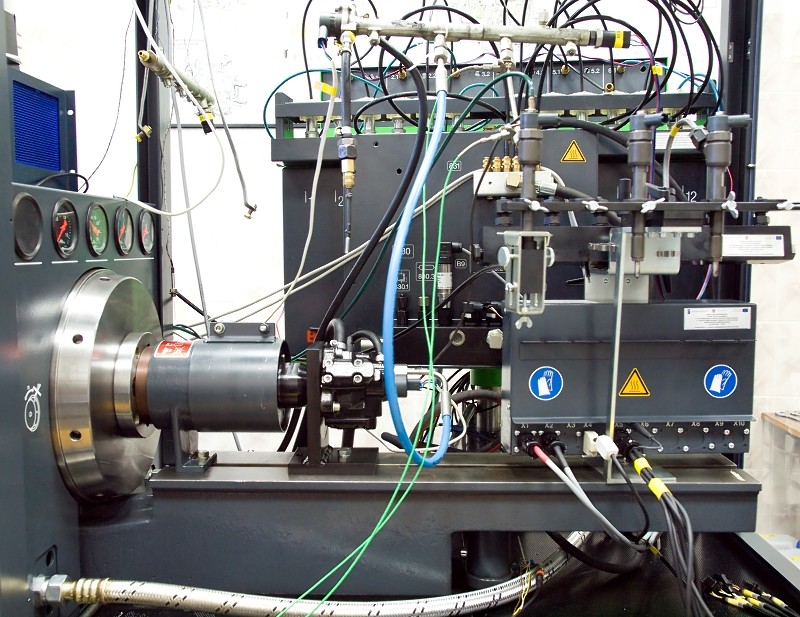 Laboratory of Fuel Systems for Internal Combustion Engines / Katedra ...